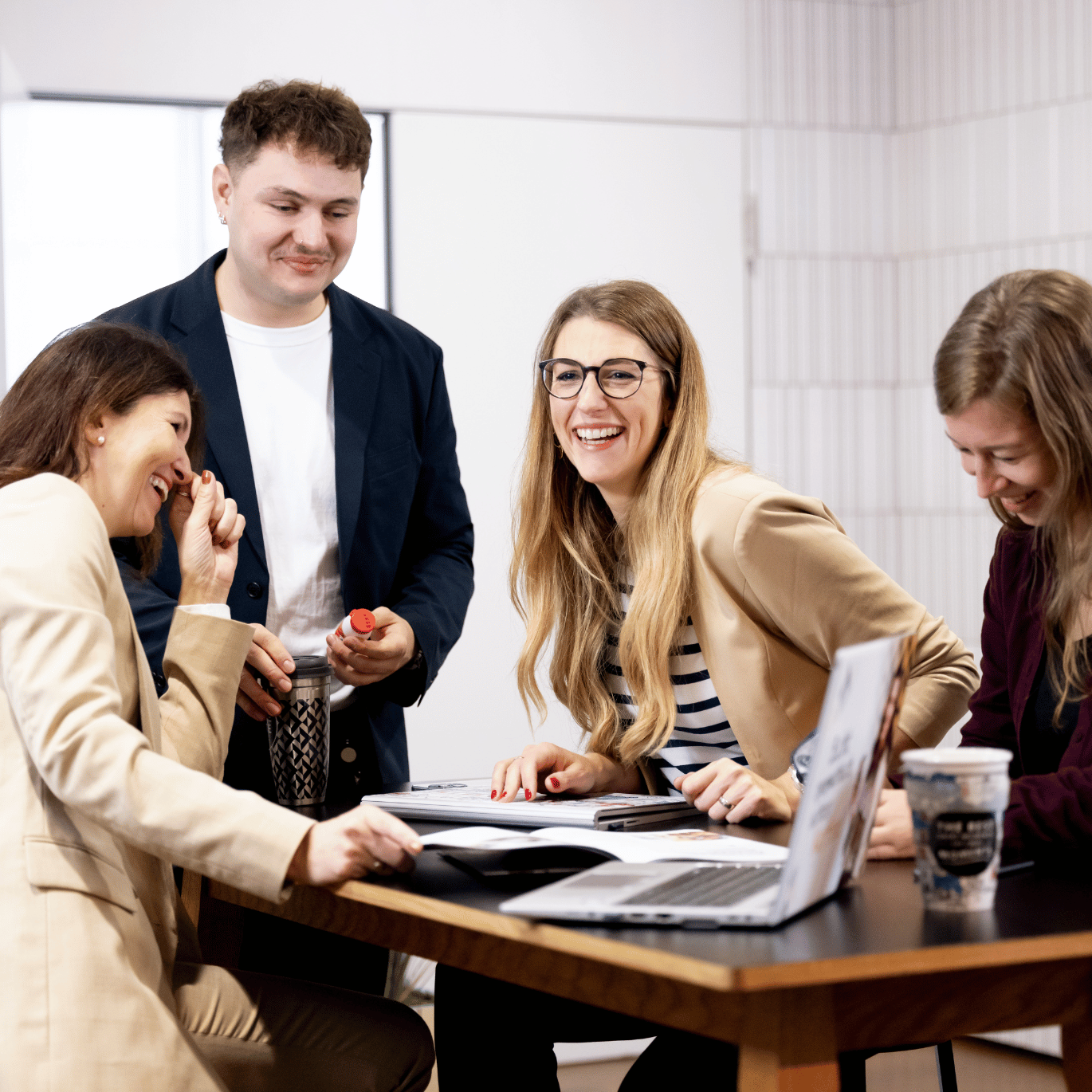 Emmi Anstellungsbedingungen und Benefits