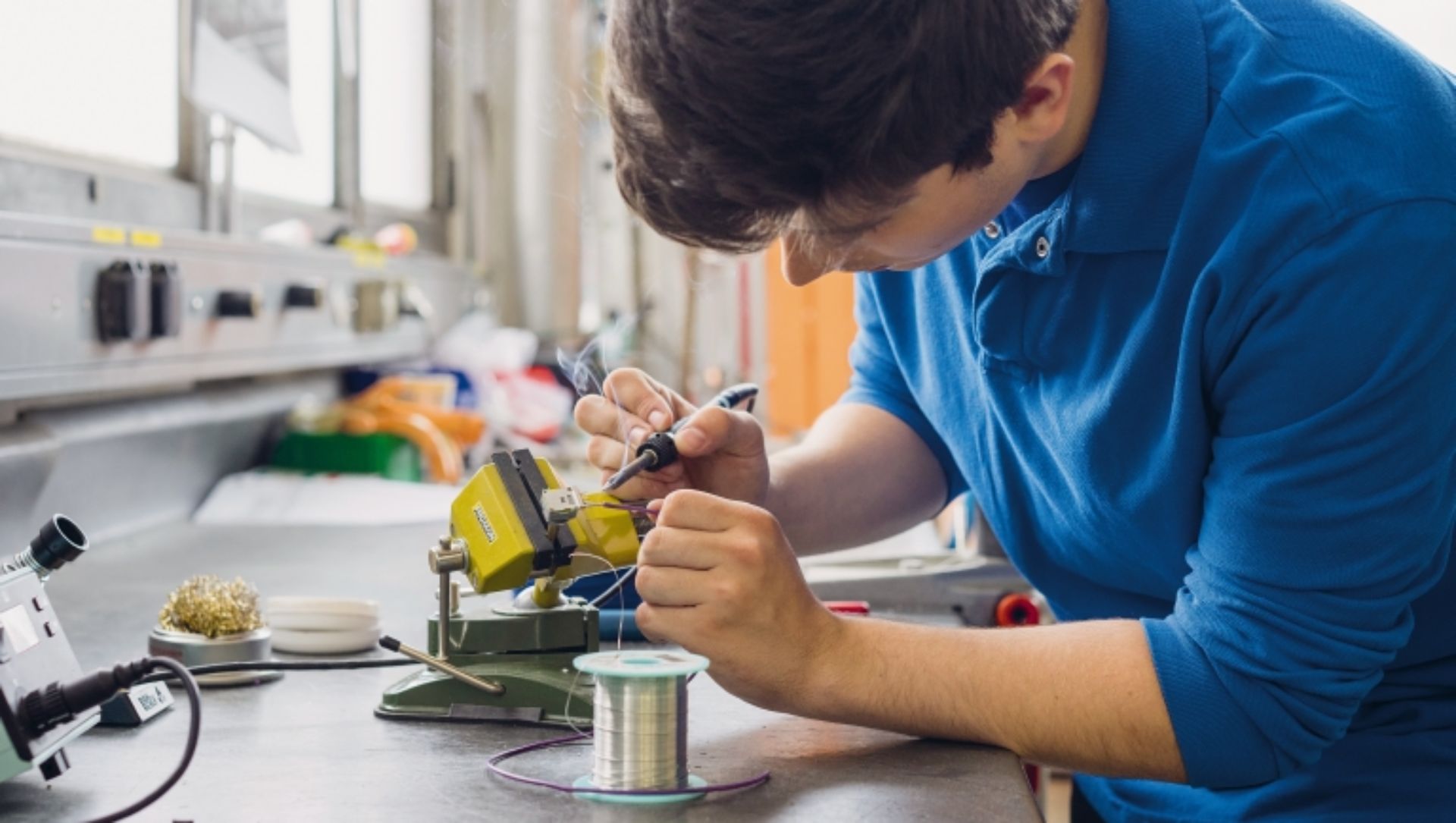 Automatiker/in EFZ | Emmi Gruppe