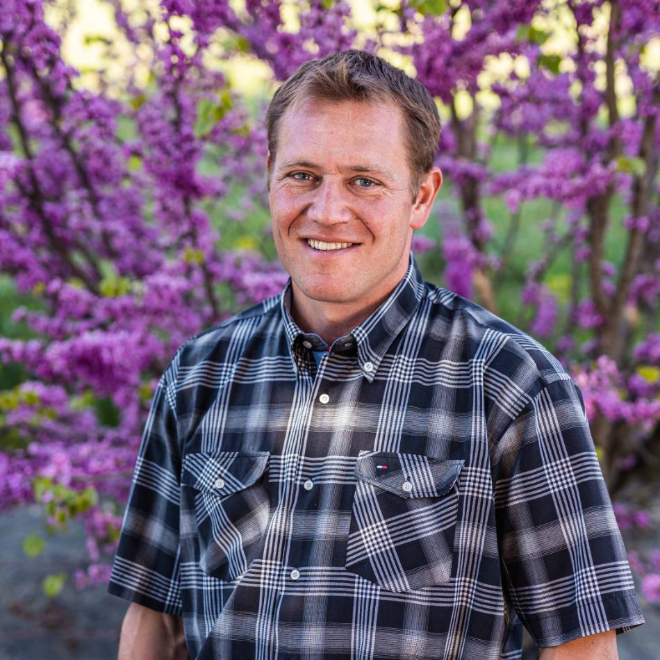 Buchacker - Simon Meyer | Emmi Gruppe